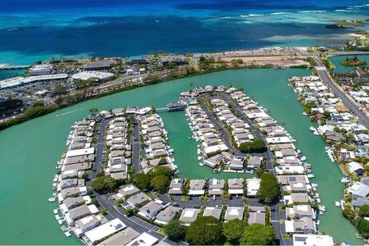 Kuapa Isle Condos For Sale in Hawaii Kai