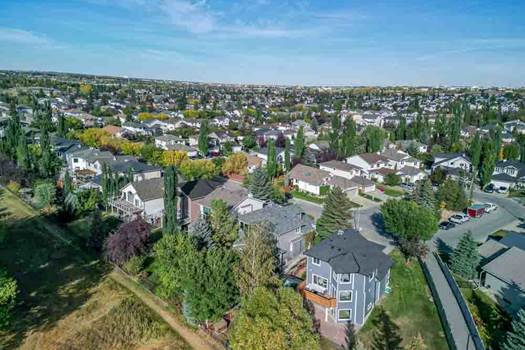 Houses for Sale in Riverbend Calgary.