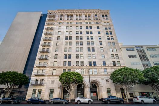 Condo and Highrise Buildings in Los Angeles