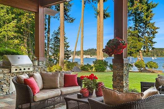 Luxury Waterfront Homes in Washington State (Local Waterfront Specialists)