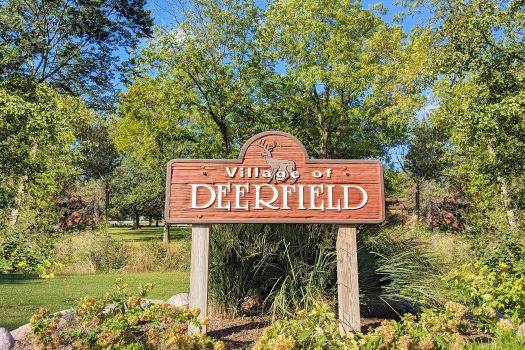 Deerfield IL Real Estate - Homes for Sale in Deerfield IL - Burling ...