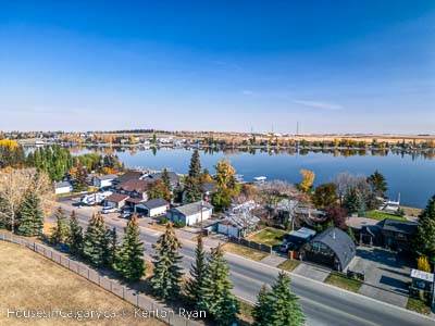 Houses for Sale in Chestermere AB. | Calgary Lake Community