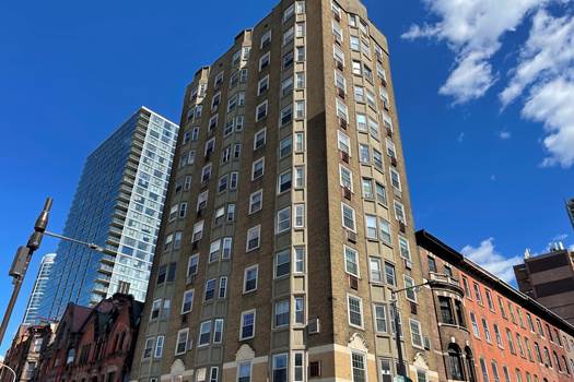 Walnut Plaza Condos for Sale | 2135 Walnut Street Philadelphia PA